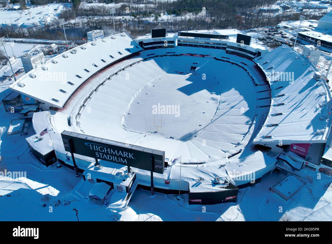 Highmark stadium snow hi-res stock photography and images - Alamy