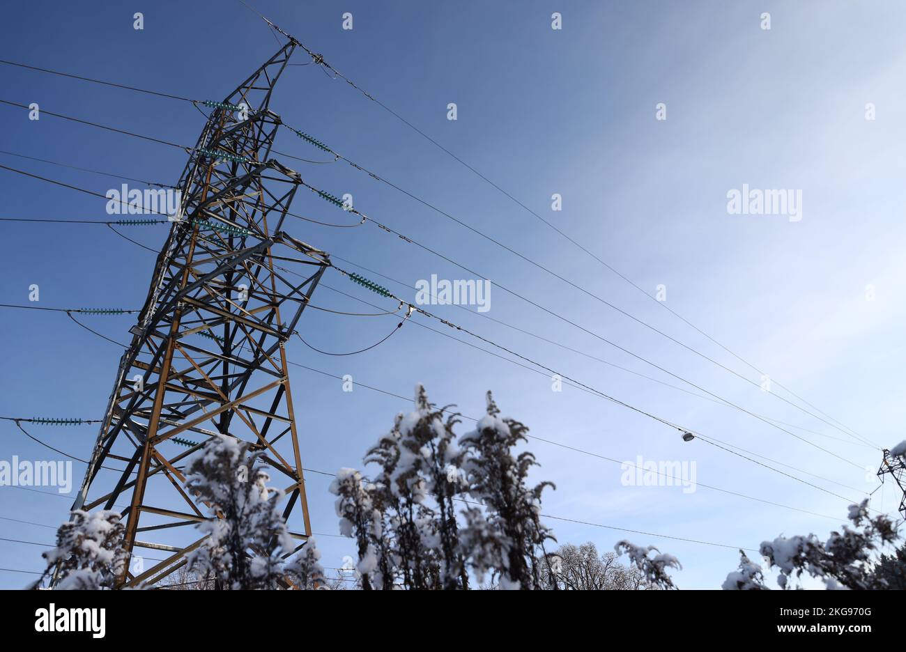 Seasonal weather, power lines, after Monday's heavy snowfall Stock ...