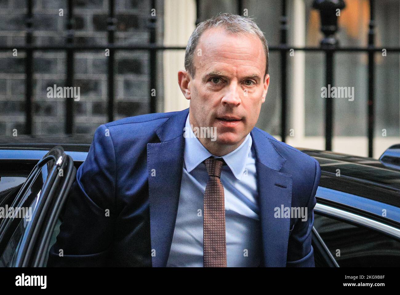 Cabinet minister car hi-res stock photography and images - Alamy