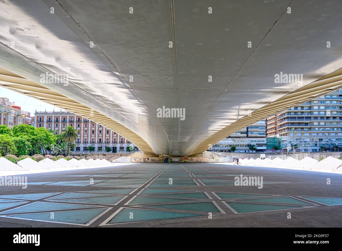 Alameda bridge santiago calatrava valencia hi-res stock photography and ...