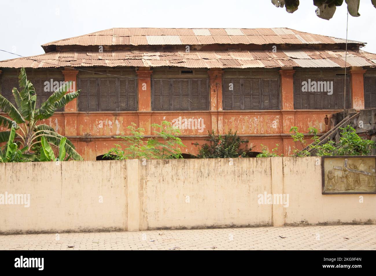 Old colonial house, Ouidah, Benin Stock Photo - Alamy