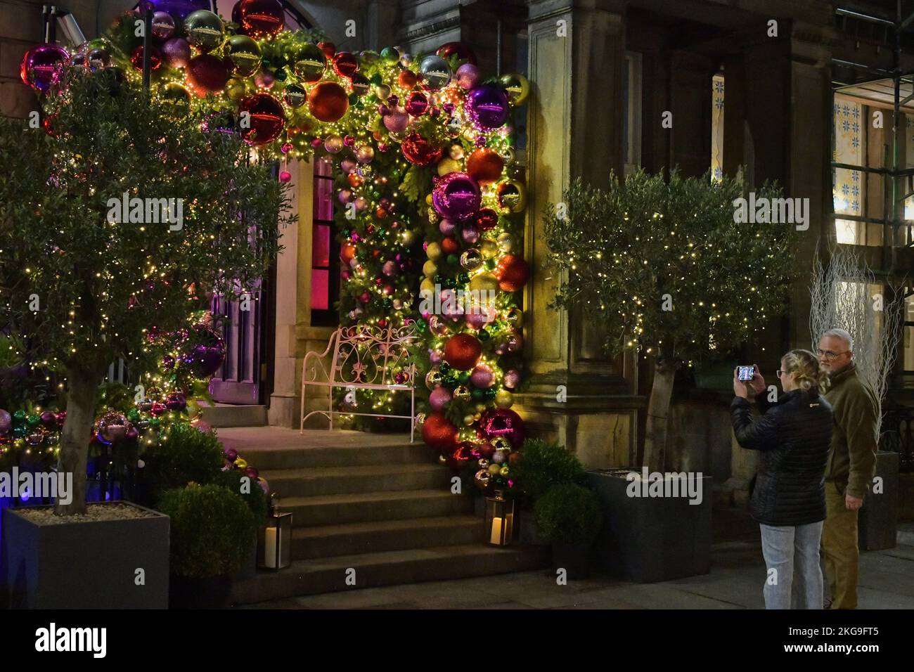 Edinburgh Scotland, UK 22 November 2022. Edinburgh Christmas ...