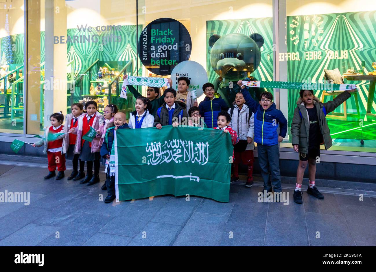 Saudi arabia kids hi-res stock photography and images - Alamy