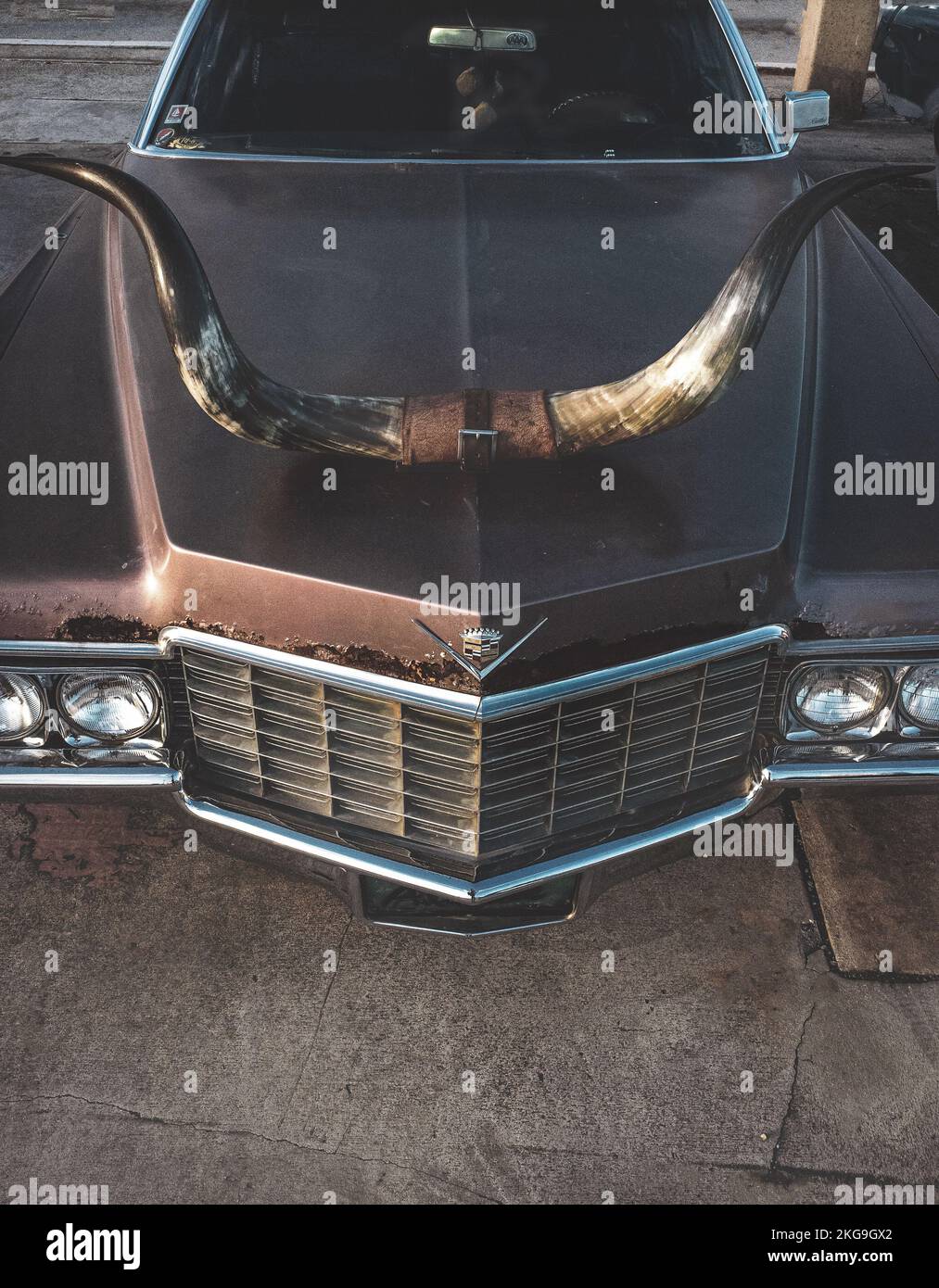 Rusty cadillac hi-res stock photography and images - Alamy