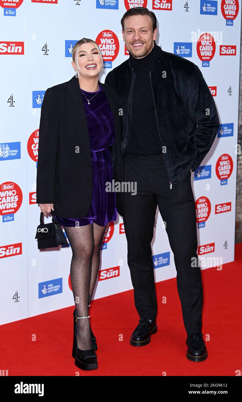 November 22nd, 2022, London, UK. Olivia Buckland and Alex Bowen ...