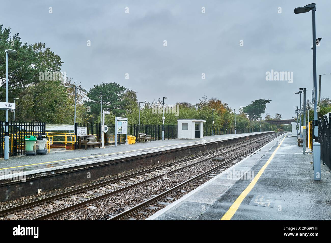 The GWR railway station at Hayle, Cornwall, England Stock Photo - Alamy
