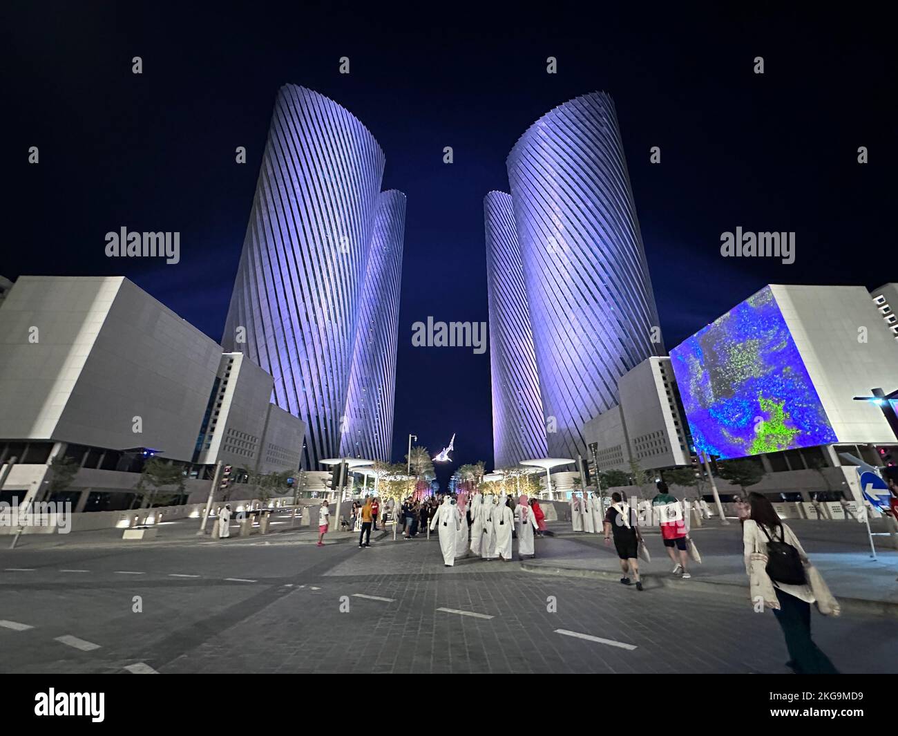 Lusail plaza 4 tower hi-res stock photography and images - Alamy