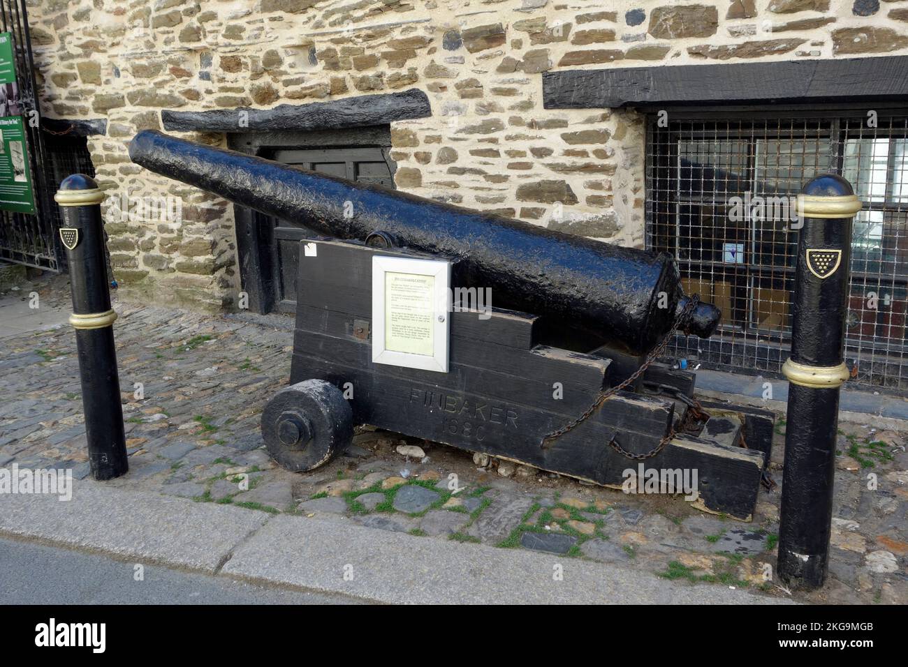 Looe cornwall 17th century hi-res stock photography and images - Alamy