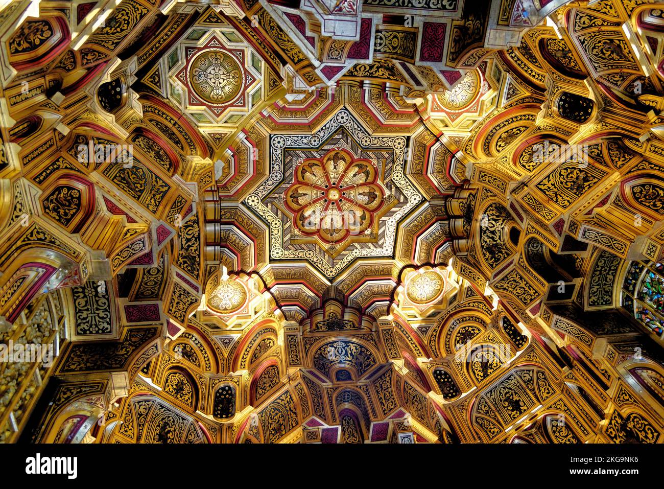 The interior of the circular Arab Room with its amazing gold, gilded ...