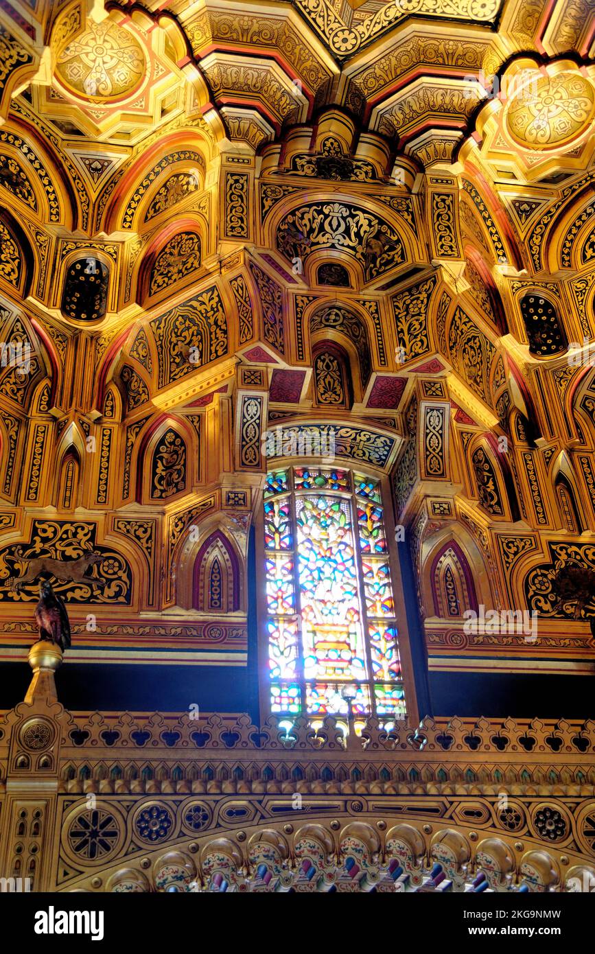 The interior of the circular Arab Room with its amazing gold, gilded ...