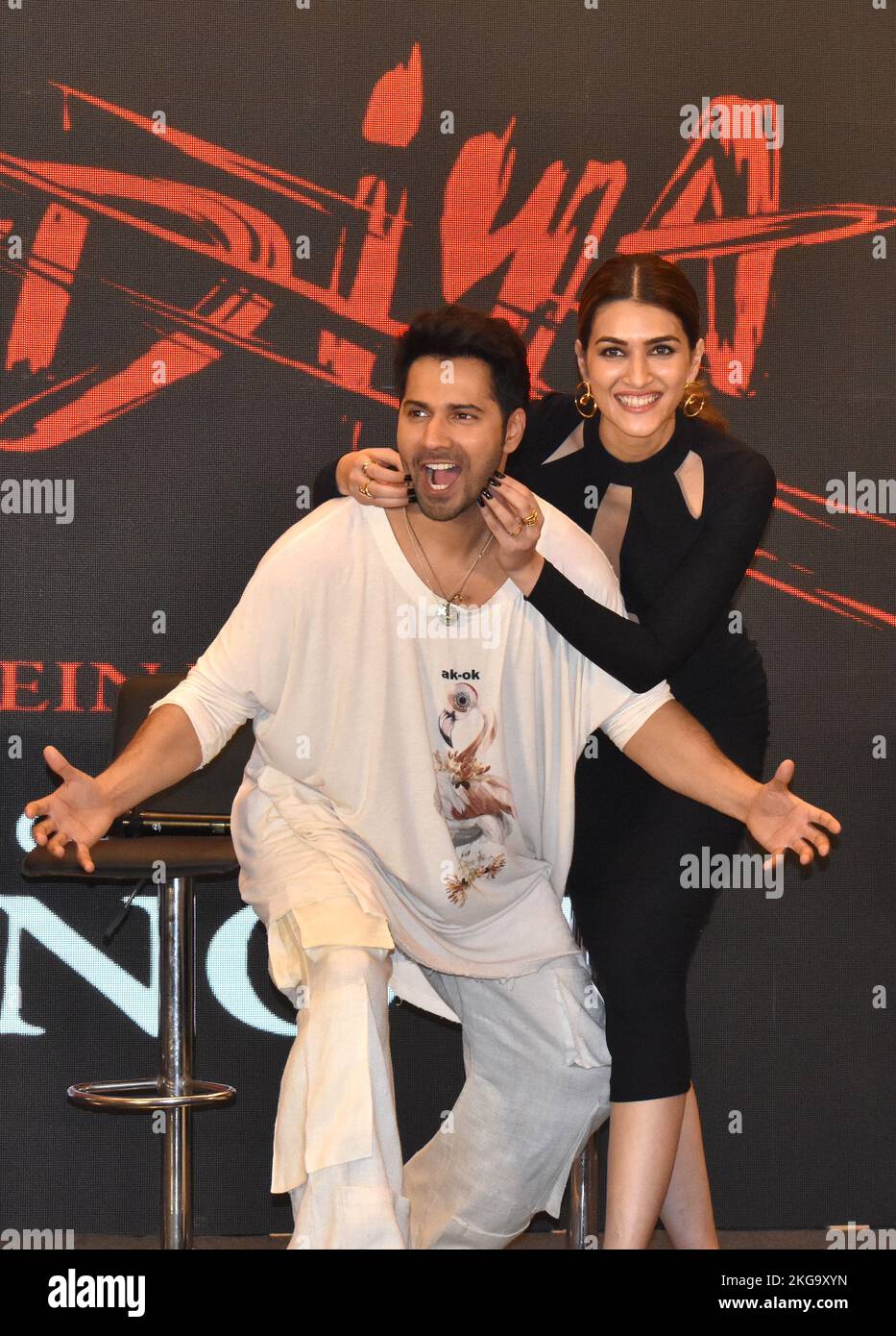 Kolkata, India. 22nd Nov, 2022. Bollywood Actor Varun Dhawan, Actress ...