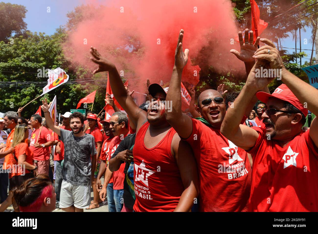 Brazilian workers party members protest. Activists in favor of Lula da ...
