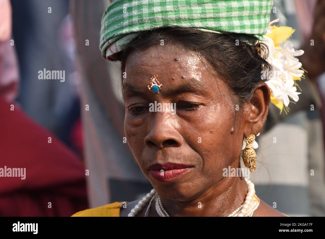 India adivasi folk dance hi-res stock photography and images - Alamy