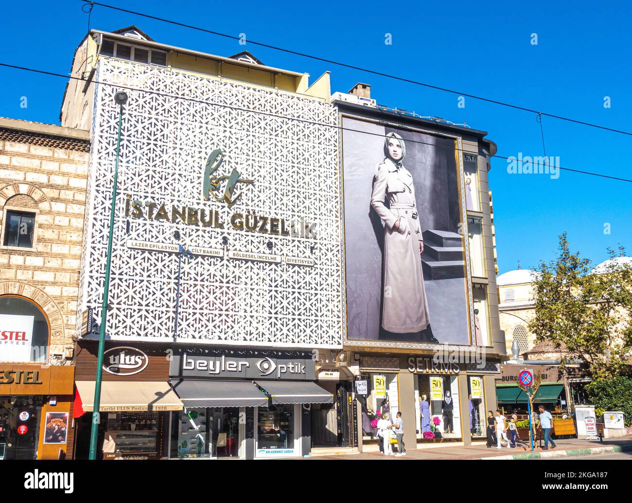 İstanbul Güzellik billboard with Muslim woman in traditional costume ...