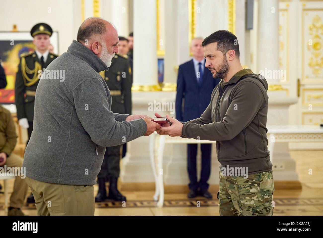 The President of Ukraine, Volodymyr Zelensky, presented José Andrés ...