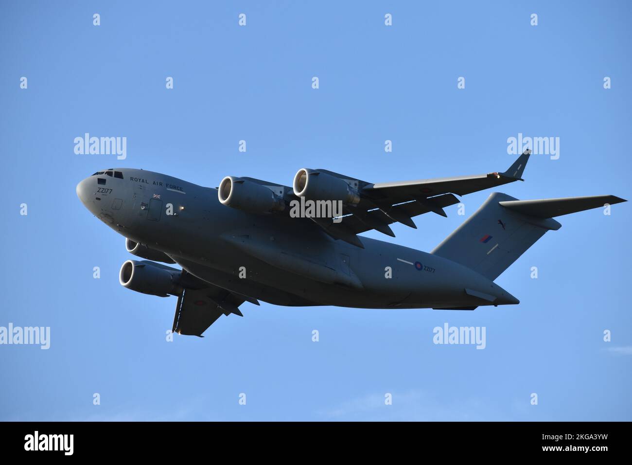 Royal Air Force C17 Operation London Bridge Taking Queen Elizabeth II ...