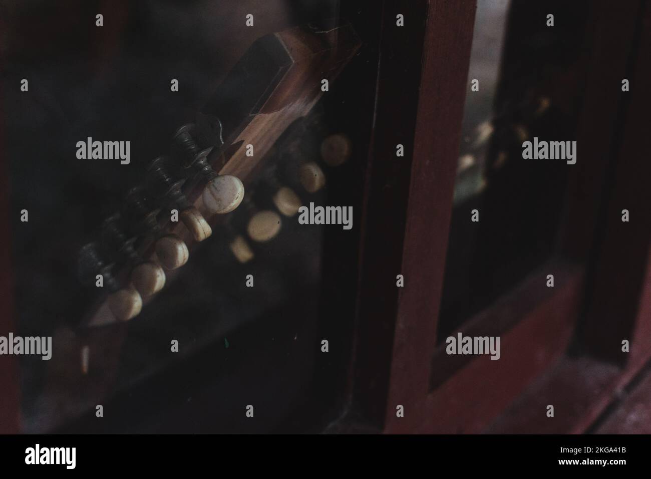 Ten string hi-res stock photography and images - Alamy