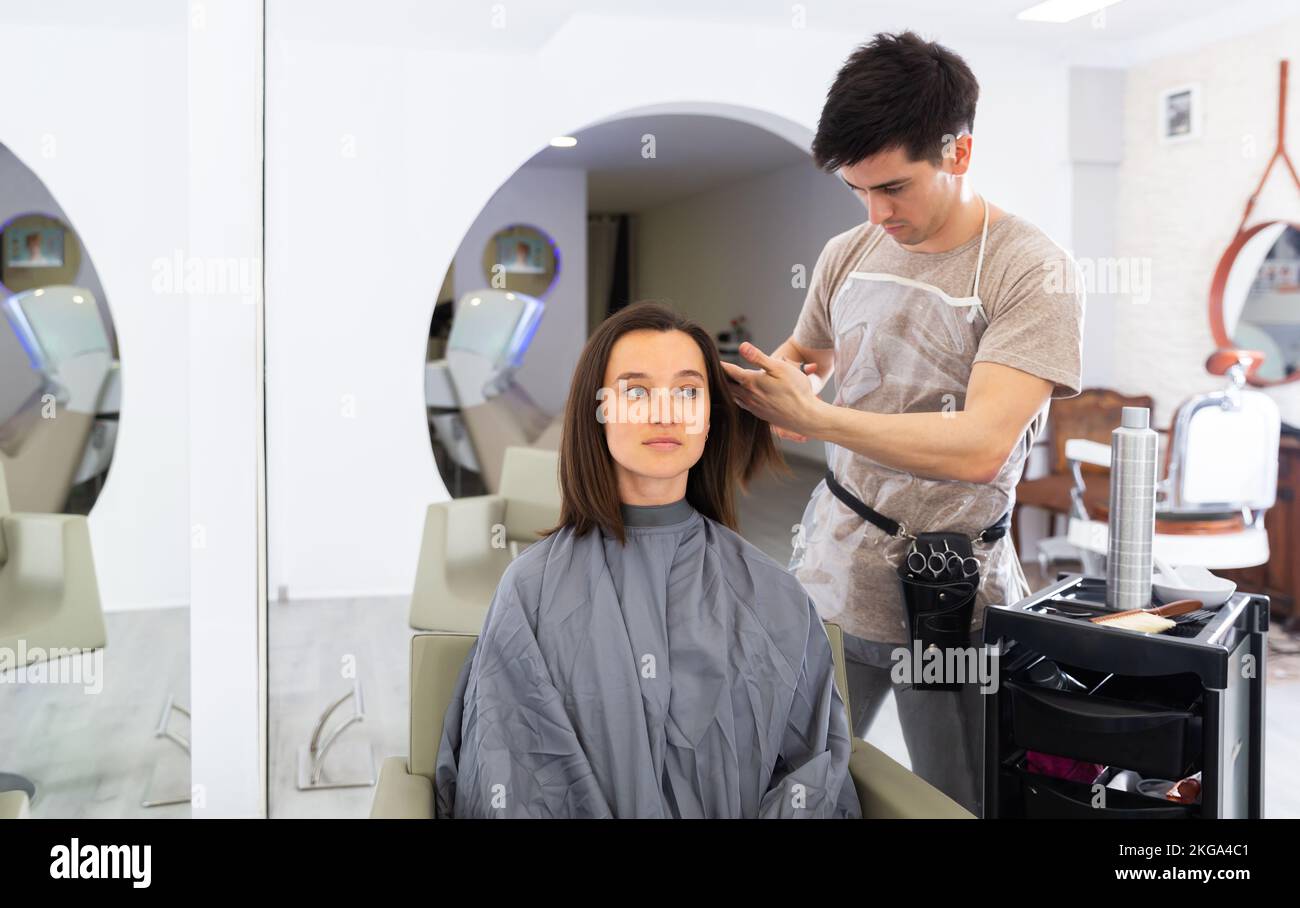 Young woman stylist doing hi-res stock photography and images - Alamy