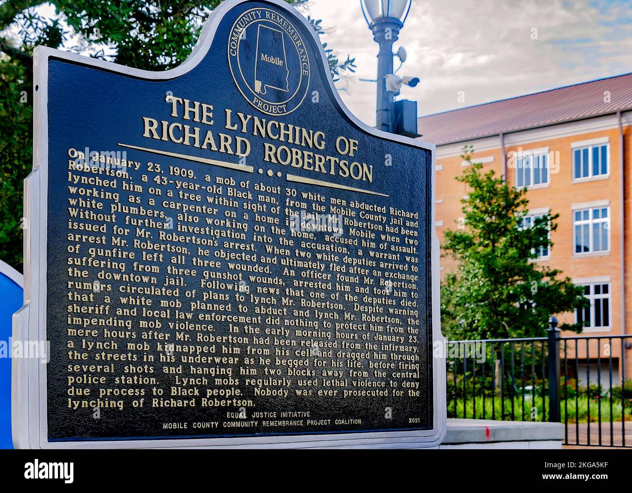 A historic marker tells of the 1909 lynching of Richard Robertson, Nov ...