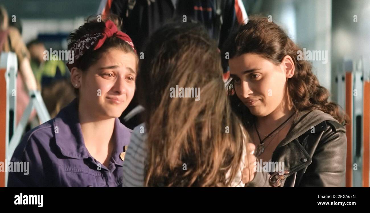 THE SWIMMERS, from left: Nathalie Issa, Manal Issa, 2022. © Netflix ...