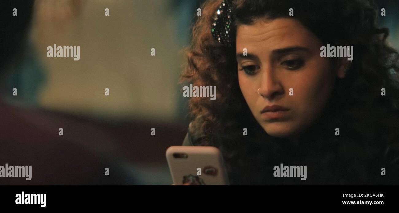 THE SWIMMERS, Manal Issa, 2022. © Netflix / courtesy Everett Collection ...