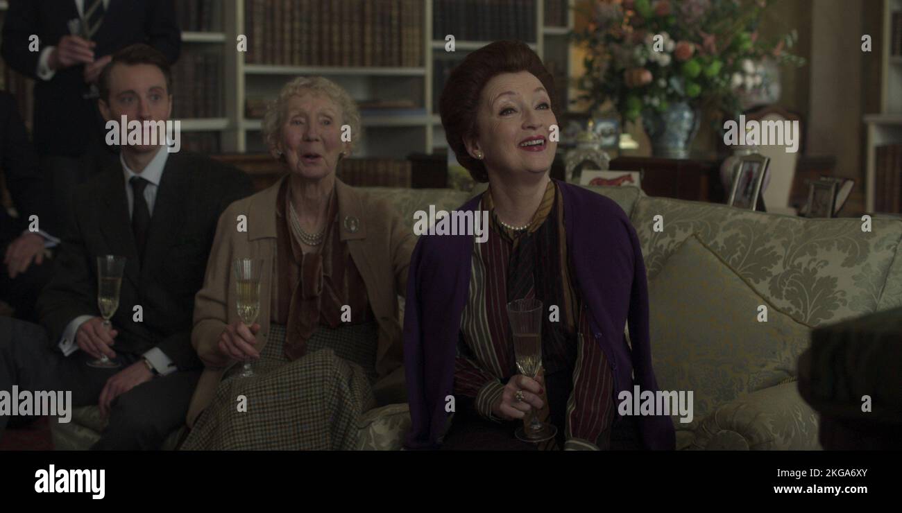 THE CROWN, Marcia Warren as Queen Elizabeth the Queen Mother (center ...