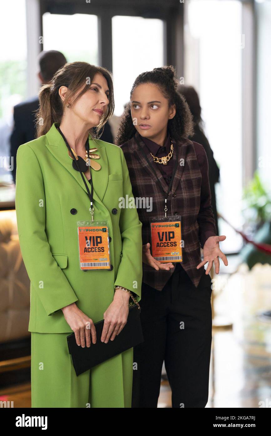 LEVERAGE: REDEMPTION, from left: Gina Bellman, Aleyse Shannon, (Season ...