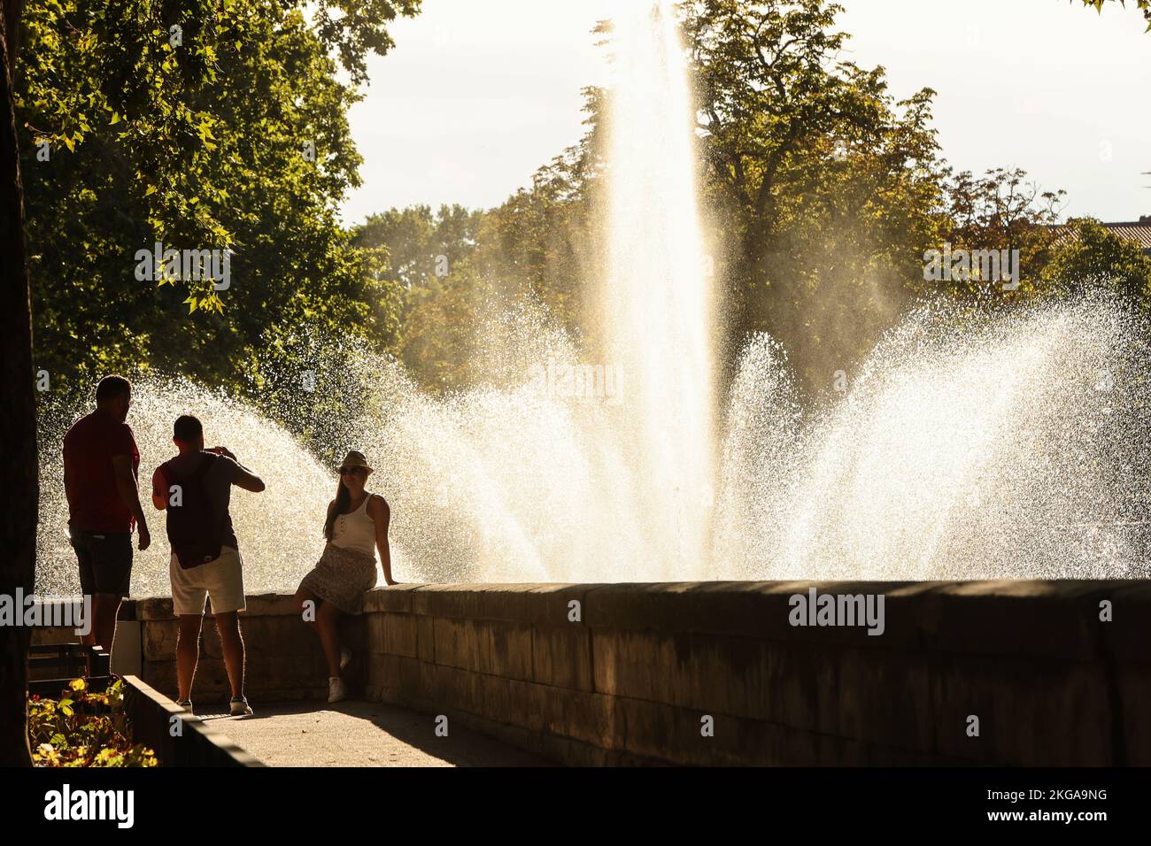Jets d’eau,Water jet, fountain,Quai de la Fontaine,Jardin de la ...
