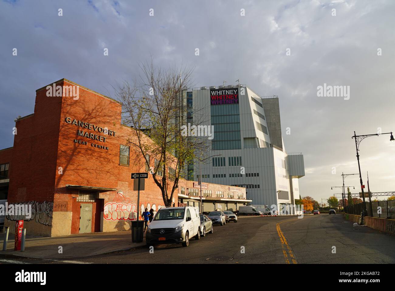 NEW YORK, NY -6 NOVEMBER 2022- View of the Whitney Museum of American ...