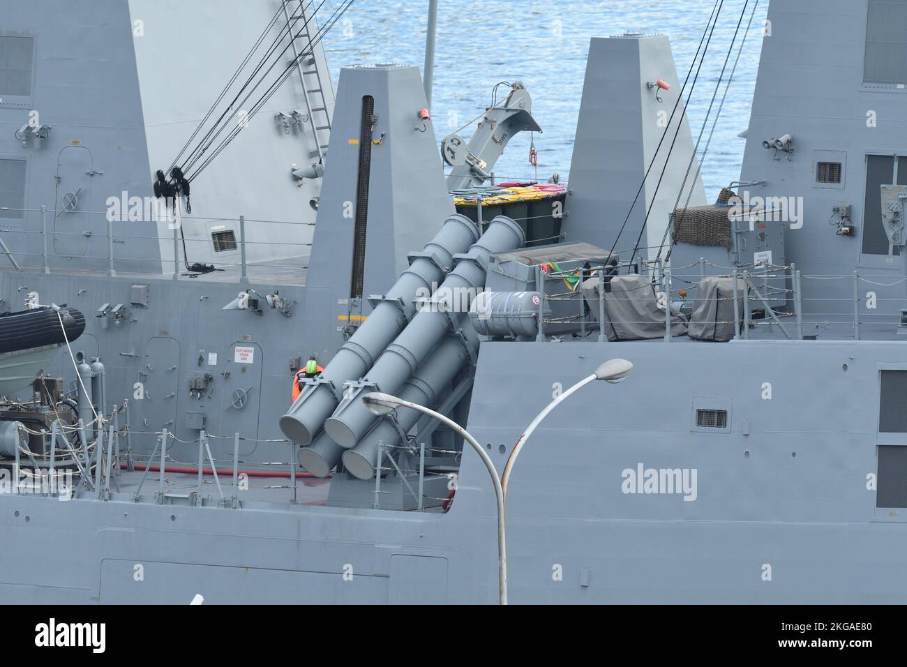 Missile launcher hi-res stock photography and images - Alamy