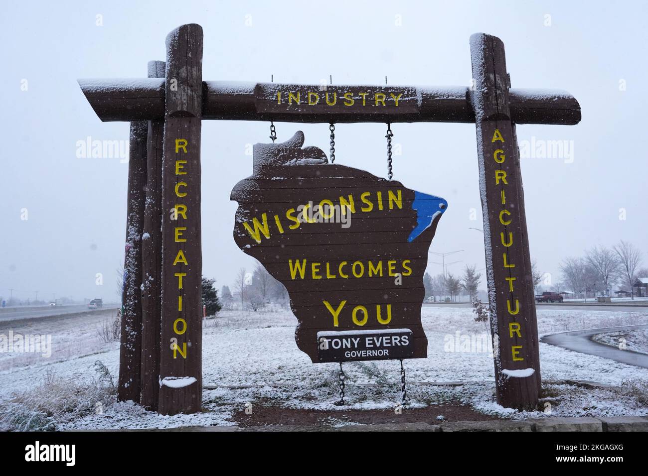 A Wisconsin Welcomes You sign with the name of governor Tony Evers ...