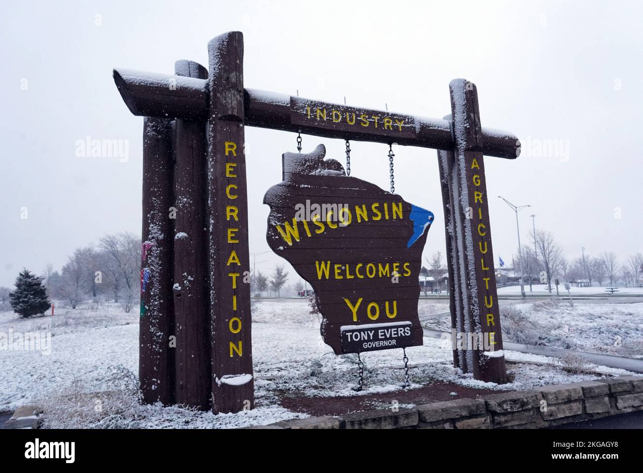 A Wisconsin Welcomes You sign with the name of governor Tony Evers ...