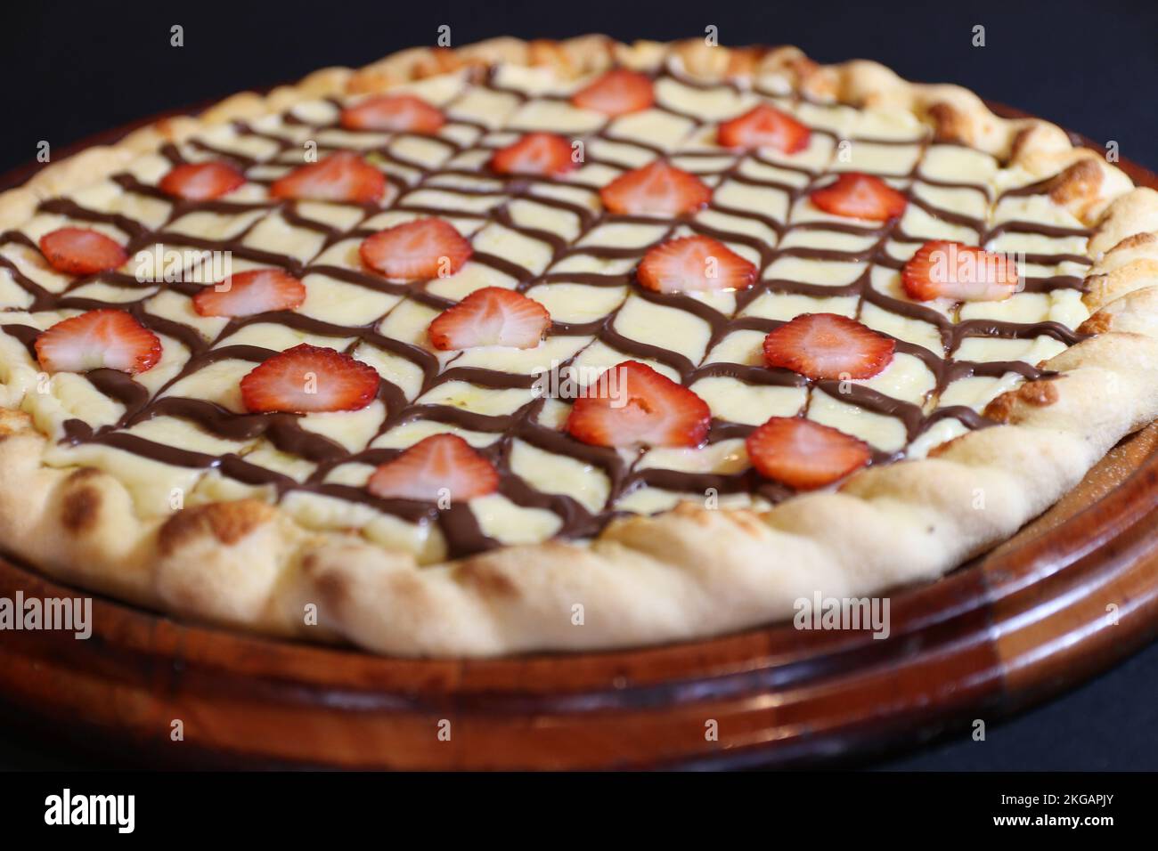 delicious pizza with lots of cheese Stock Photo - Alamy