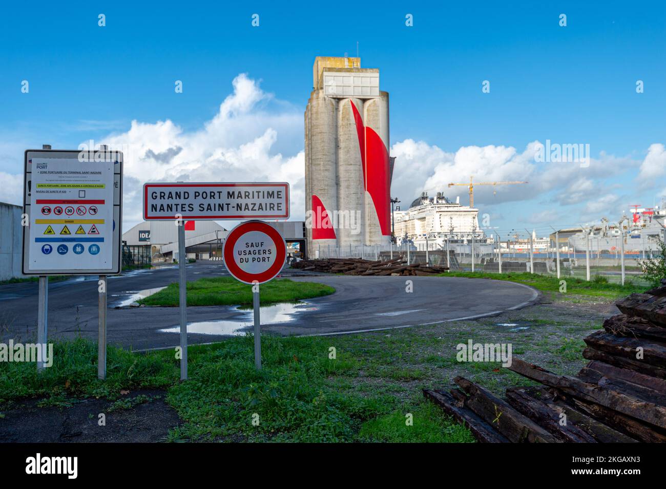 The entry panels in the port of Saint-Nazaire with the red and white ...