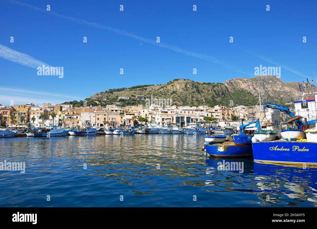 Italy sicily porticello fishing hi-res stock photography and images - Alamy