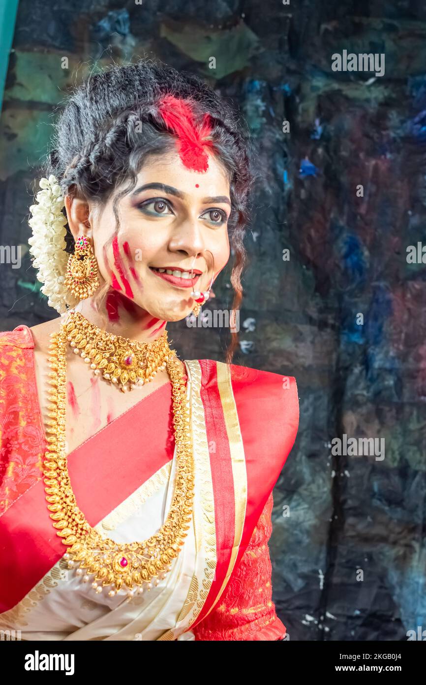 Sindur hi-res stock photography and images - Alamy