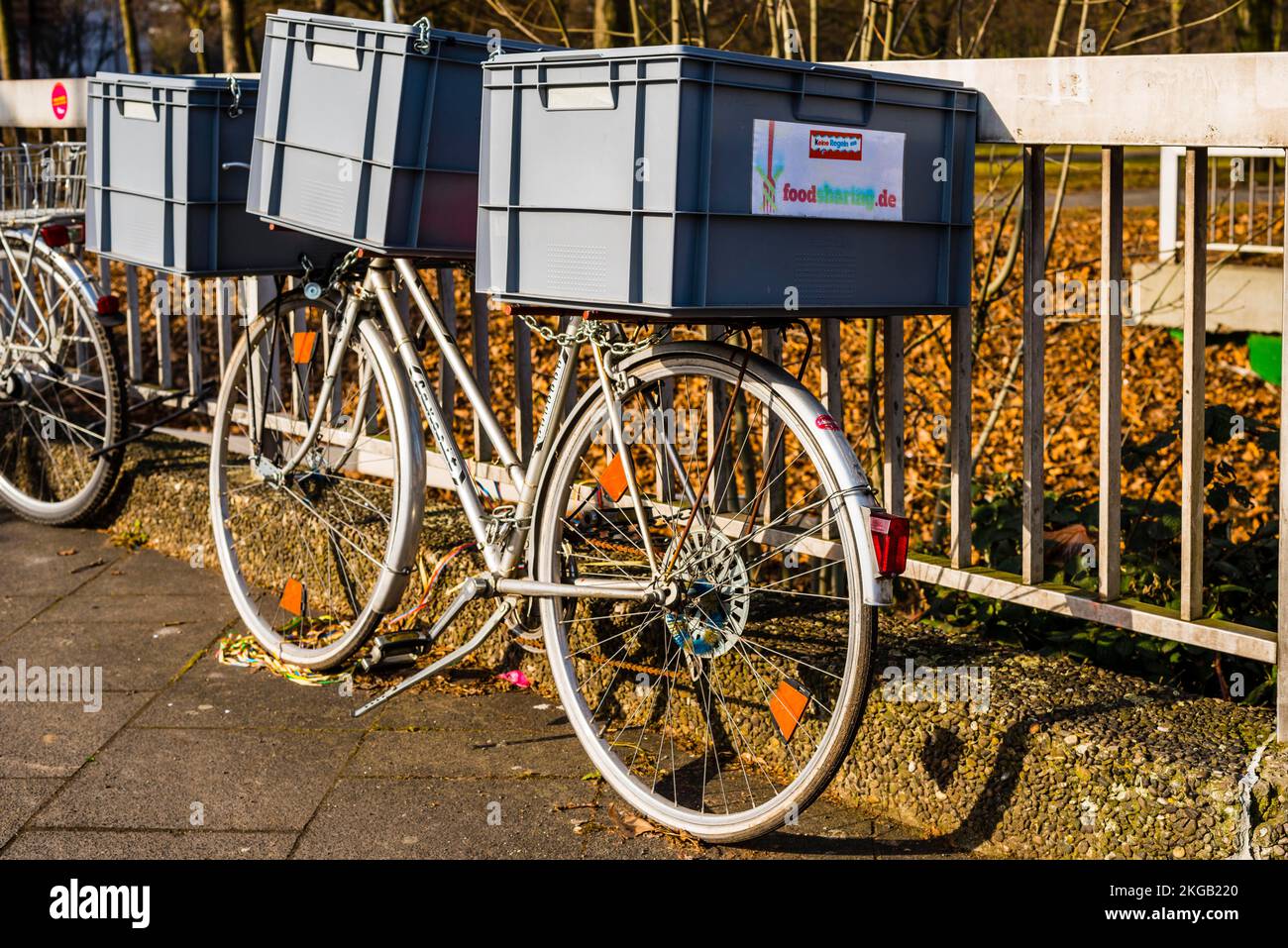 Bicycle with plastic containers from foodsharing, food distributor ...