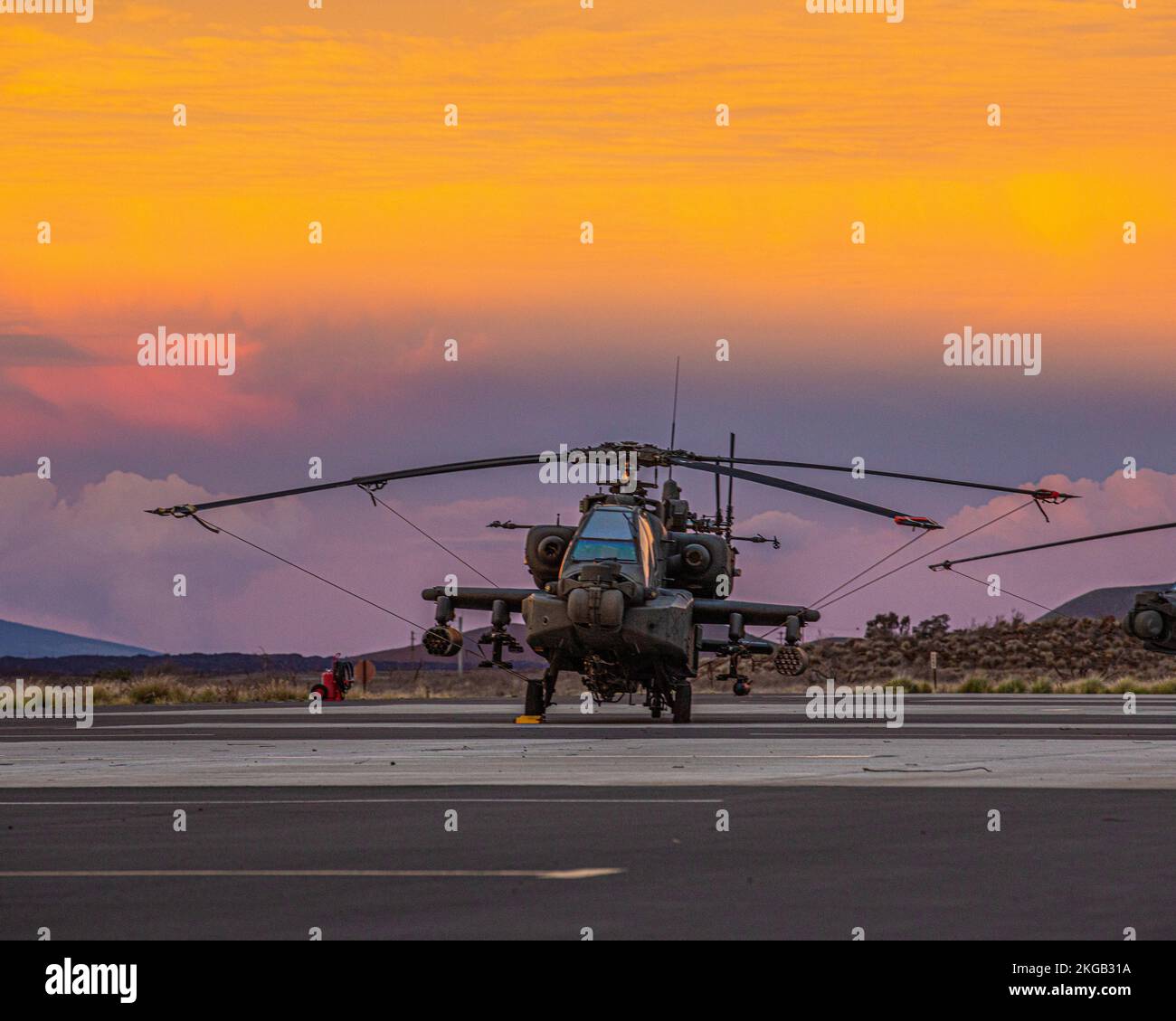 A U.S. Army Boeing AH-64 Apache from 2-6 Cavalry Squadron, 25th Combat ...