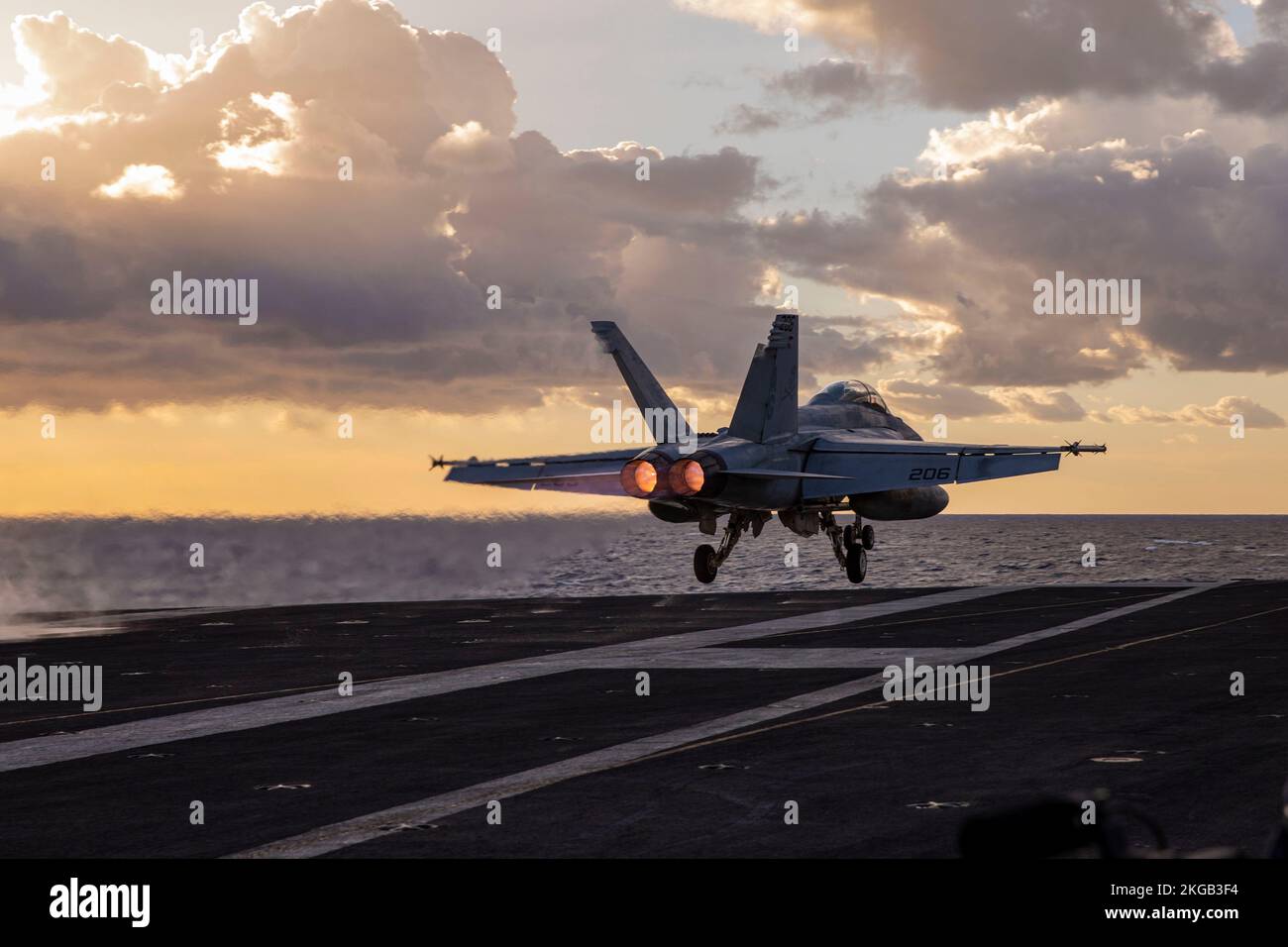 221121-N-MW880-1083 ADRIATIC SEA (Nov. 21, 2022) An F/A-18F Super ...