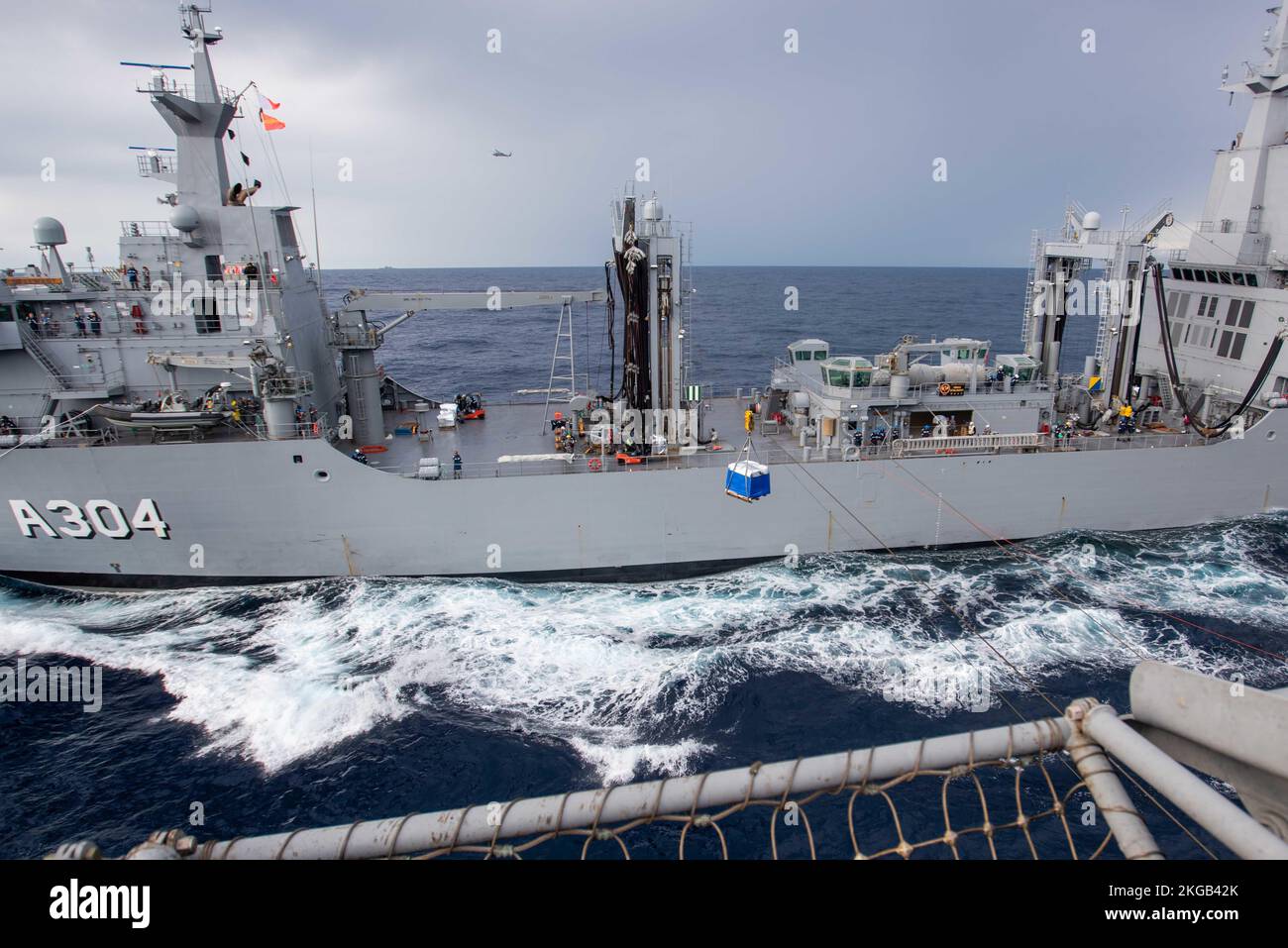 221120-N-WU964-1273 PHILIPPINE SEA (Nov. 20, 2022) The U.S. Navy’s only ...