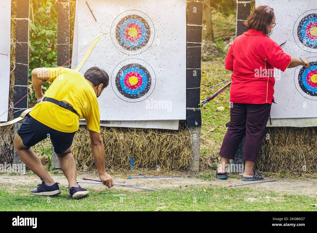 Archer arrow fired hi-res stock photography and images - Alamy