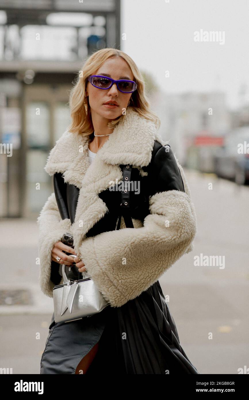 Street style, Viktoria Rader arriving at Sacai Spring Summer 2023 show ...