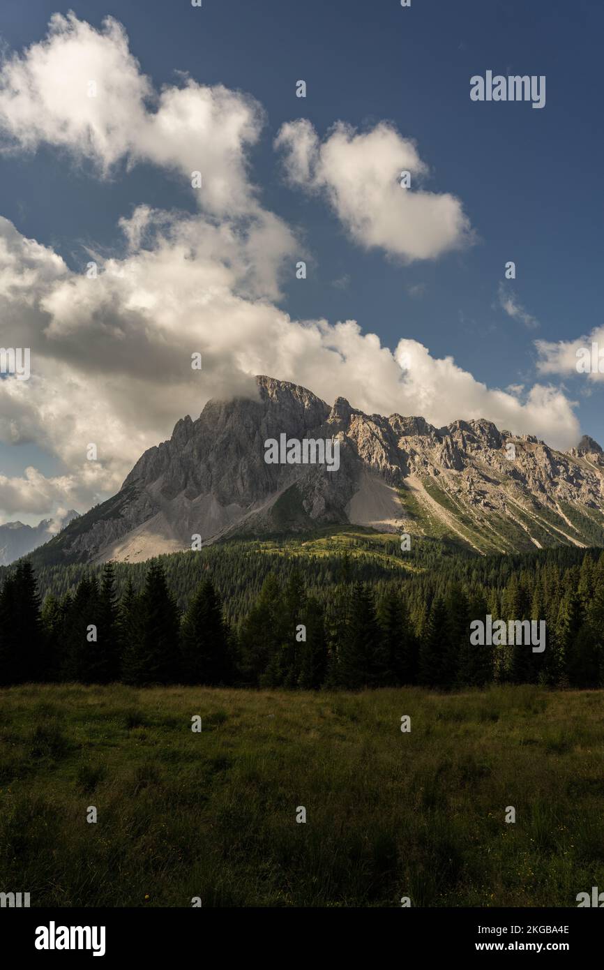 Italian alps scenery hi-res stock photography and images - Alamy