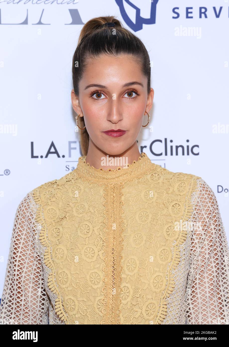 Beverly Hills, California, USA. 20th November, 2022. Isabelle Urgance ...