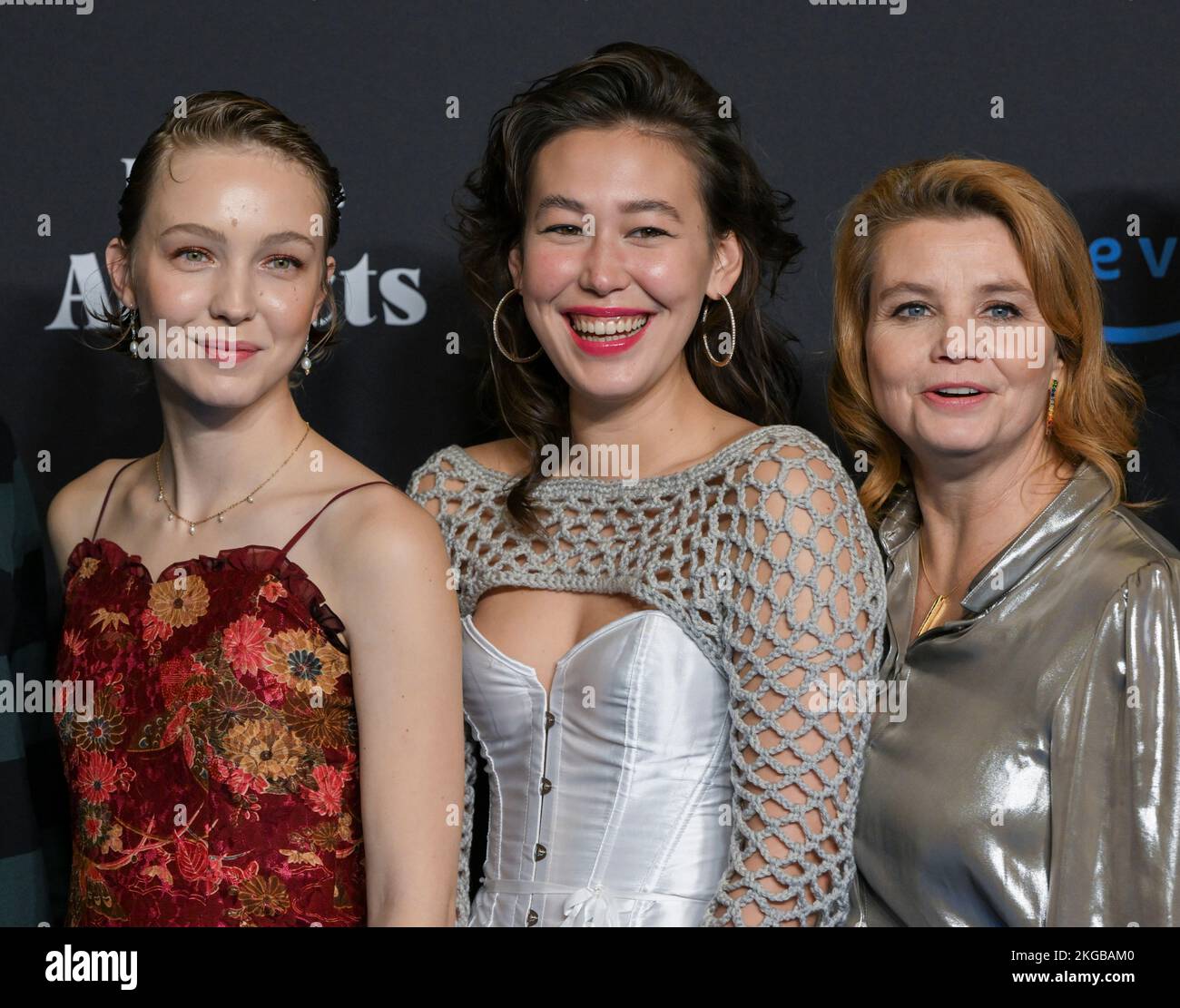 Berlin, Germany. 22nd Nov, 2022. The cast of the series Magdalena ...