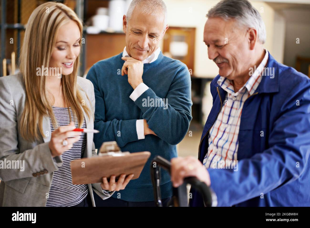 Everything is en route. people at work in a distribution warehouse ...