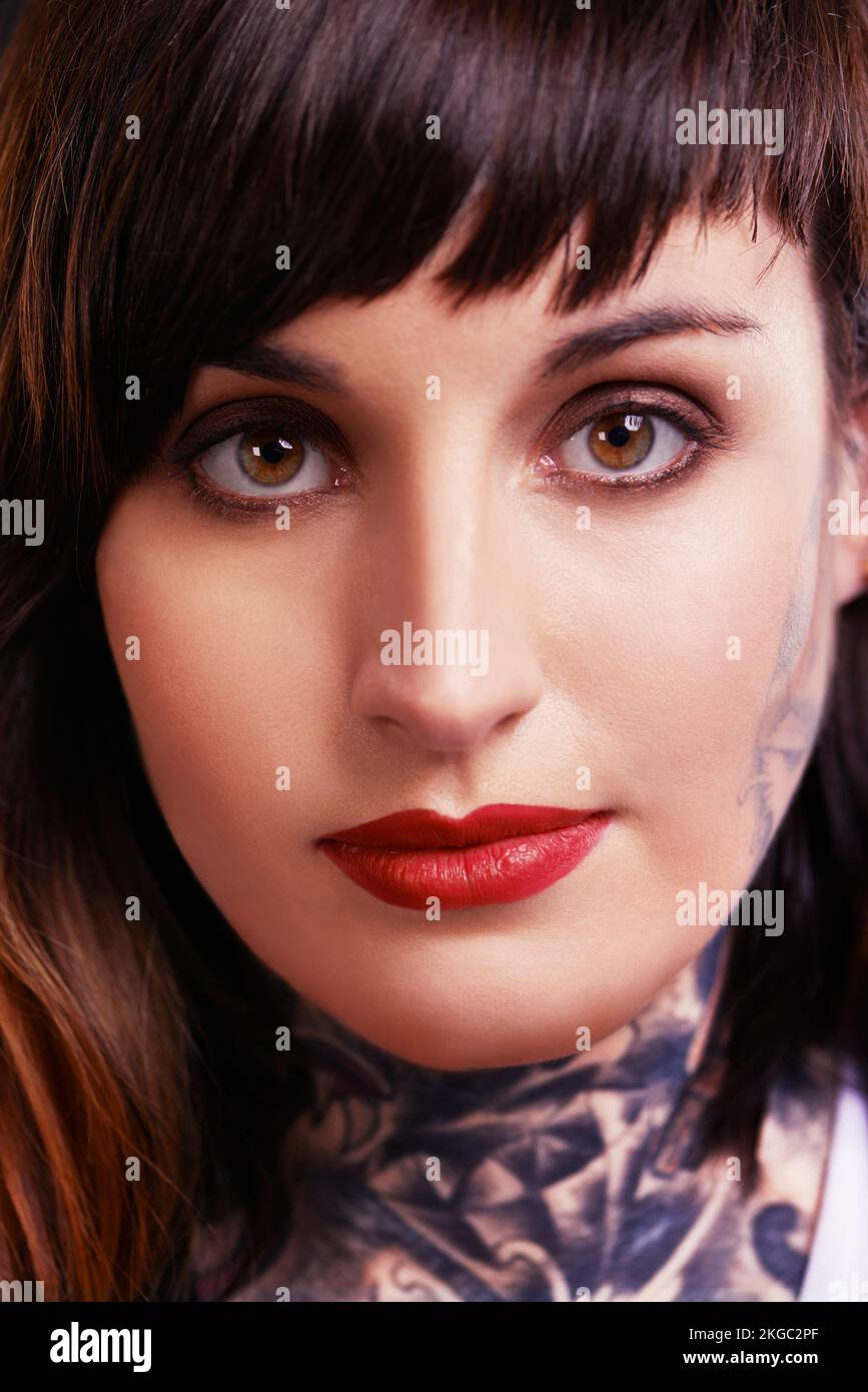 Woman tattooed face hi-res stock photography and images - Alamy