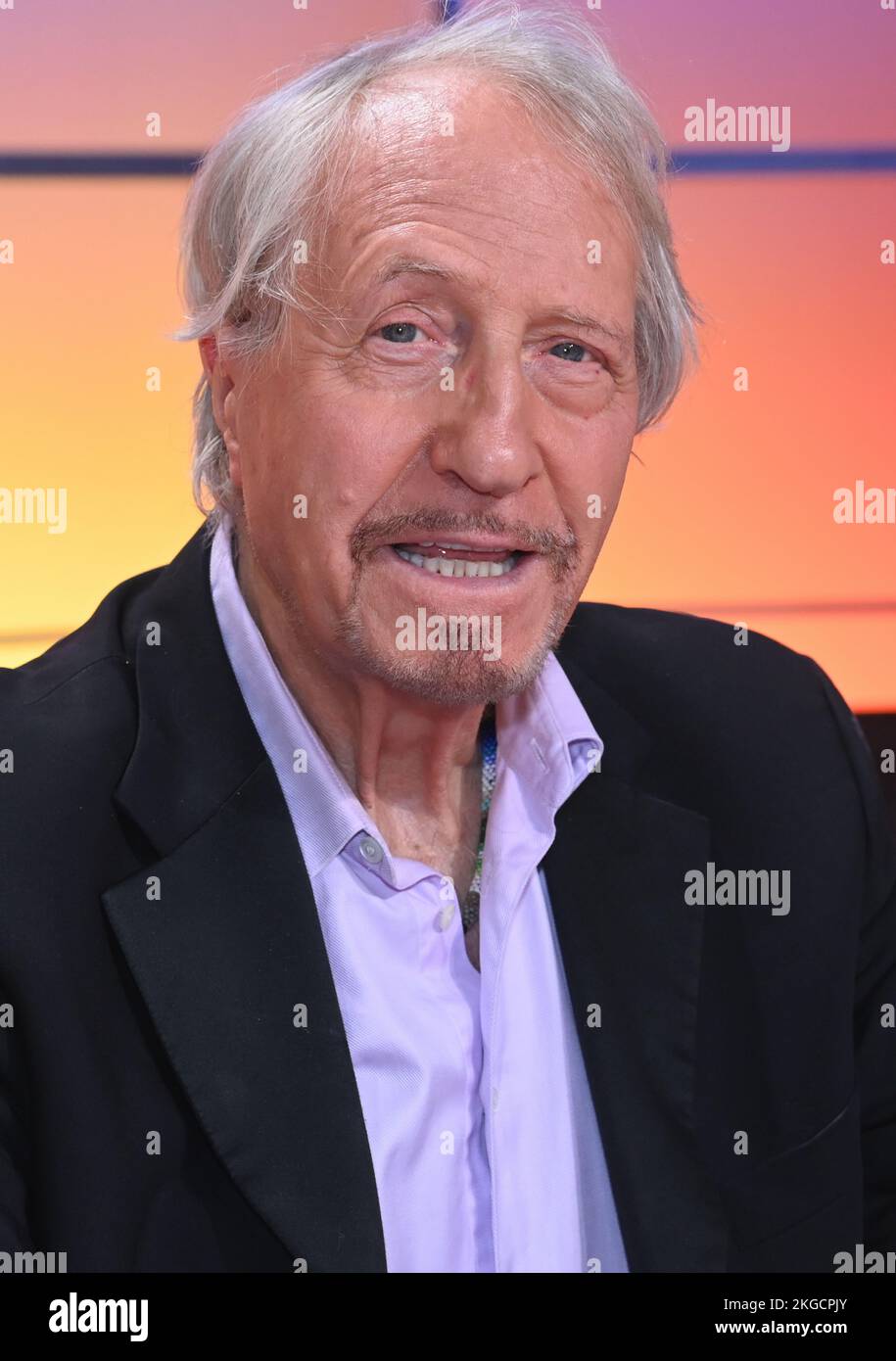 17 November 2022, North Rhine-Westphalia, Hürth: Actor Reiner Schöne as ...