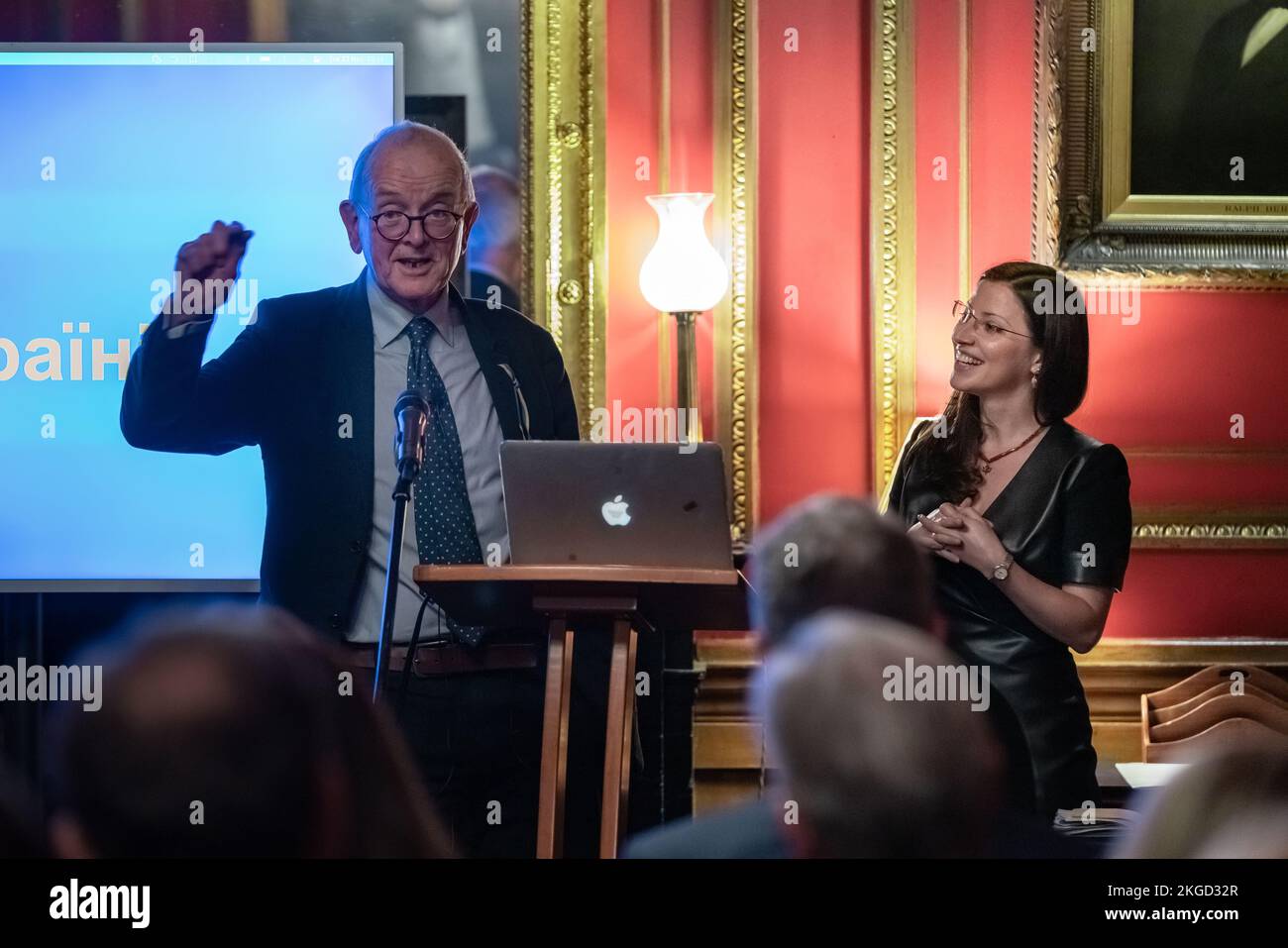 Neurosurgeon henry marsh hi-res stock photography and images - Alamy