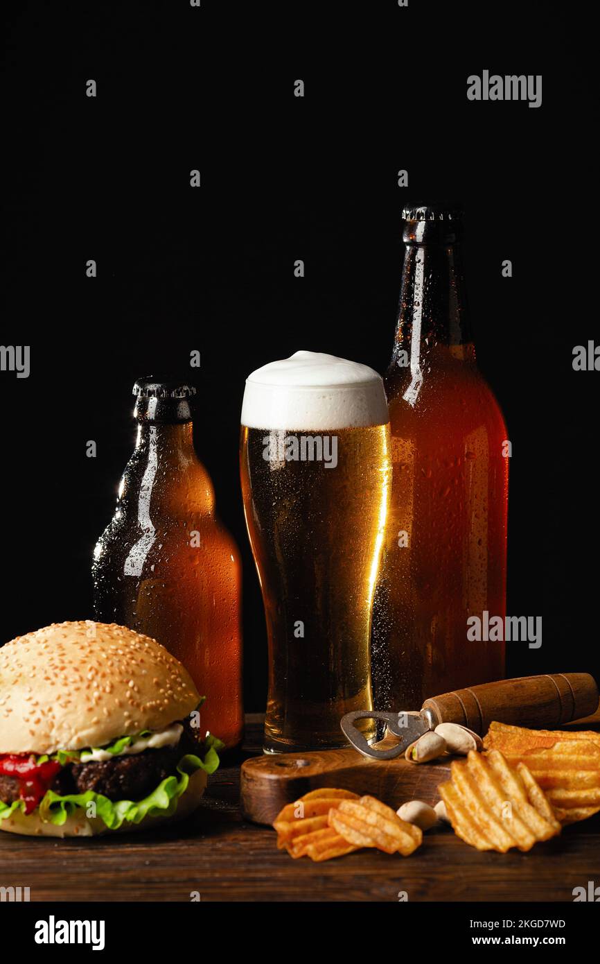 Beer and snacks set hi-res stock photography and images - Alamy